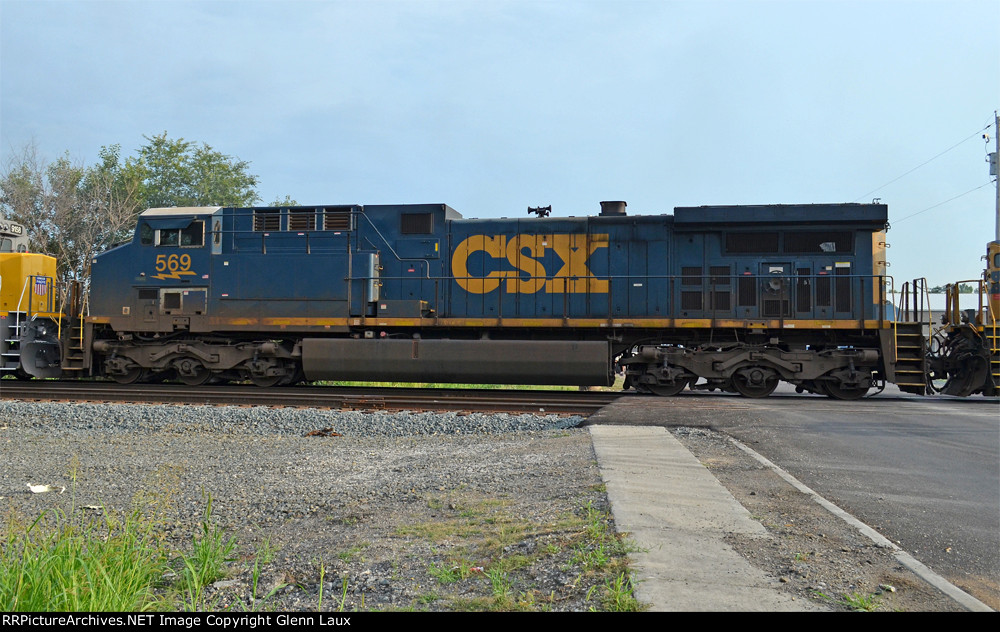 CSX 569